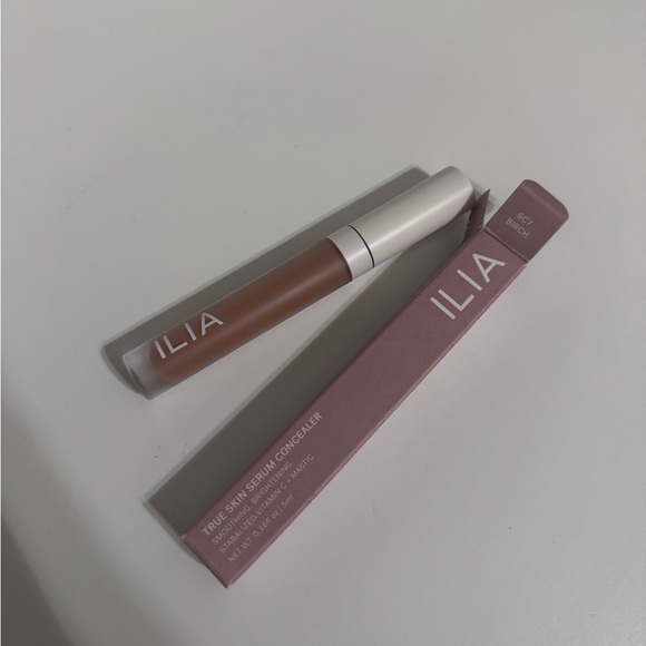 ILIA | Makeup | Ilia Concealer | Poshmark